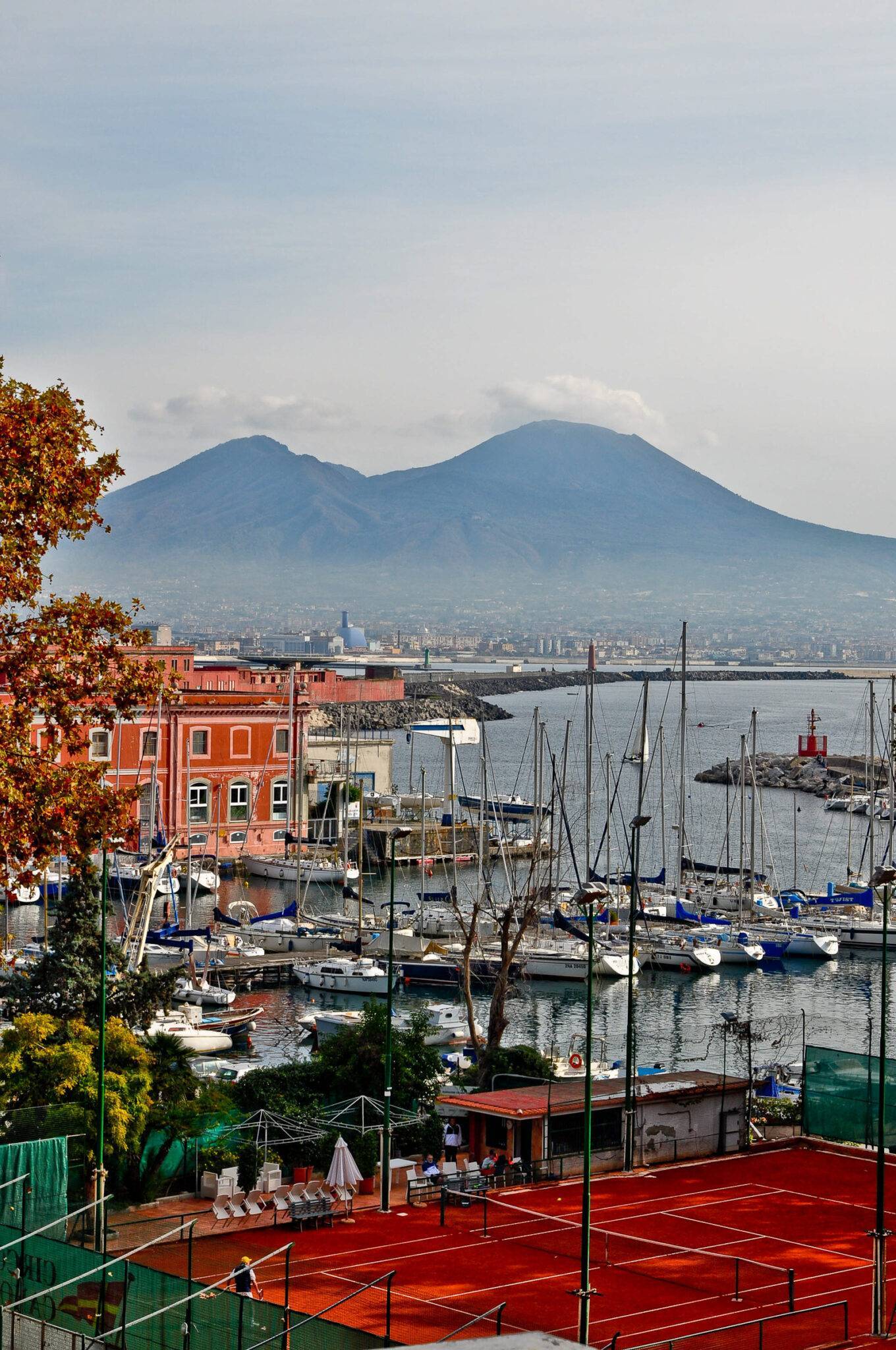 Neapol: najciekawsze atrakcje, Wezuwiusz, Pompeje