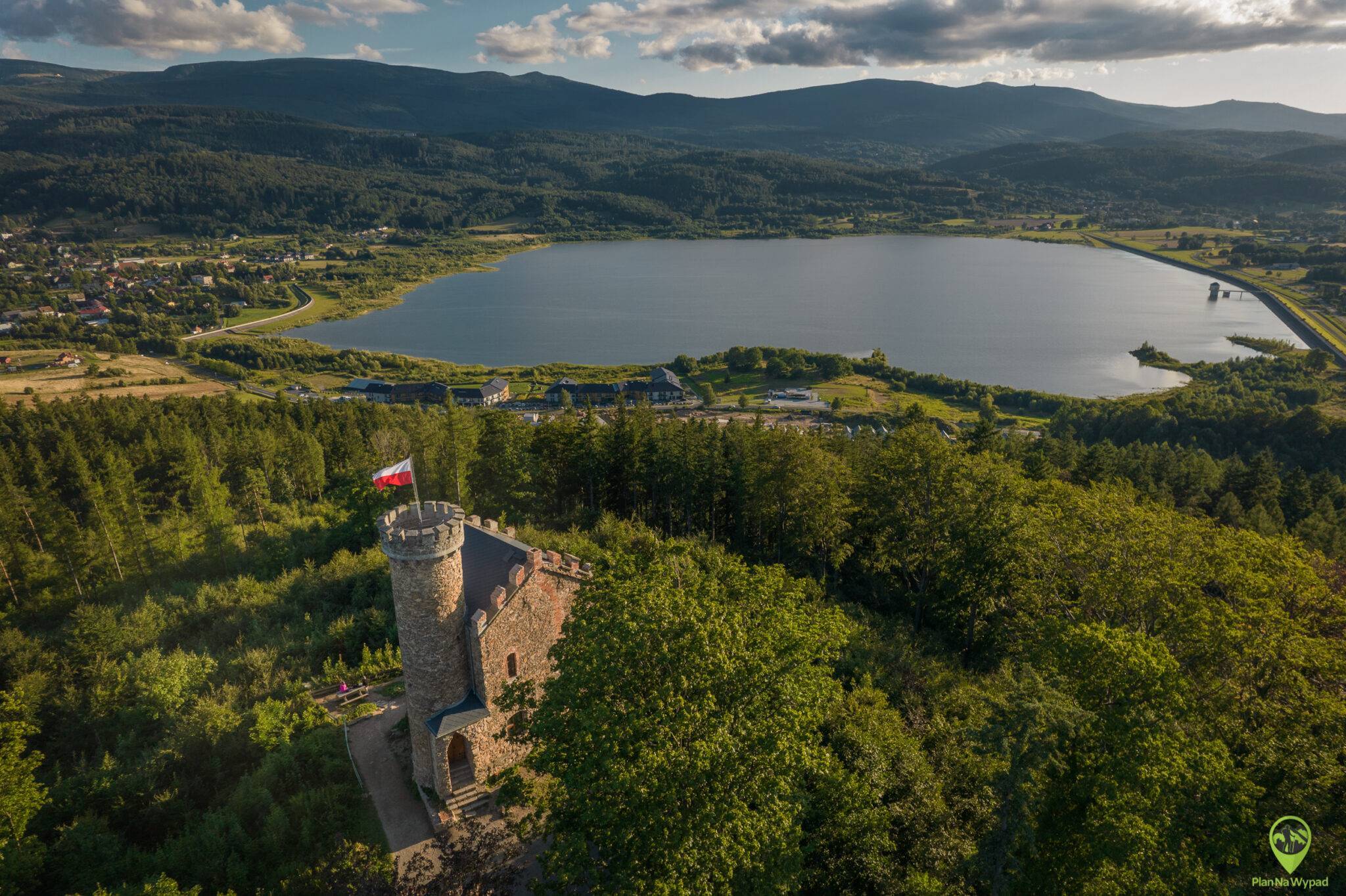 Zamek Księcia Henryka: najkrótszy szlak, zwiedzanie, atrakcje