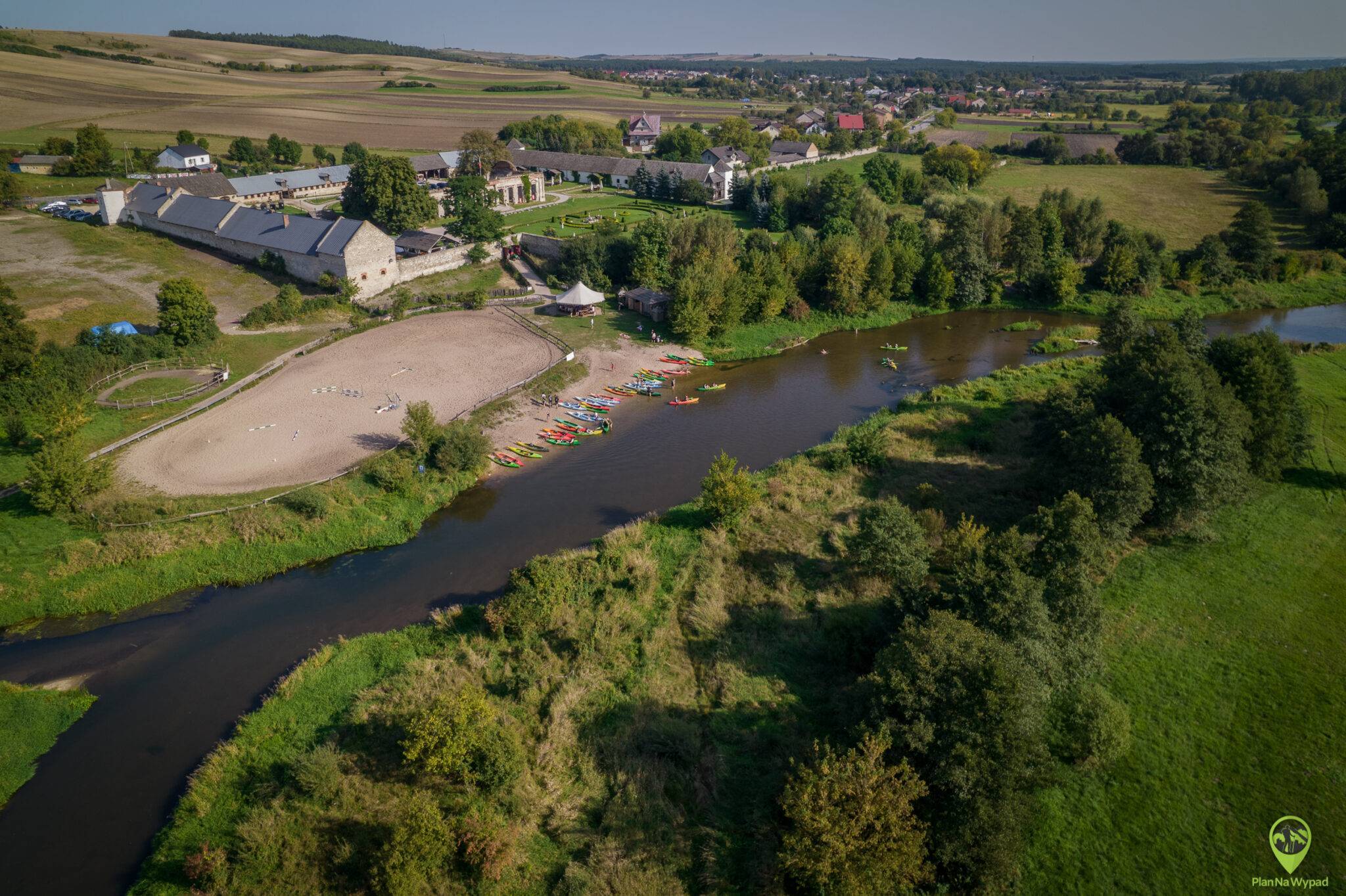 Spływ Nidą: najciekawsza trasa, gdzie wypożyczyć kajak?