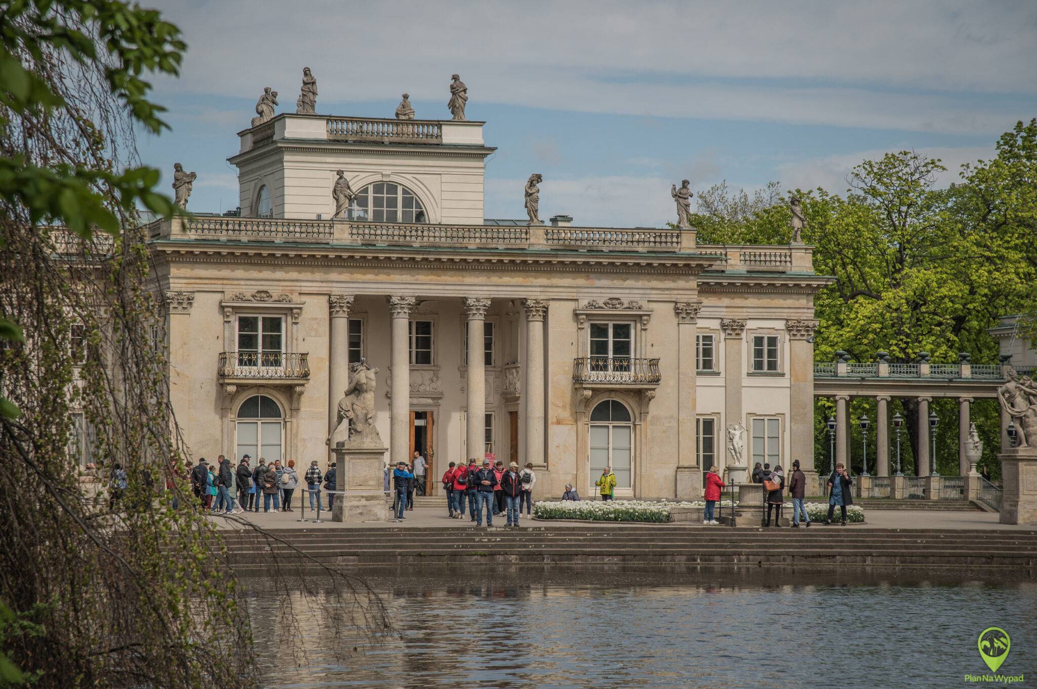Łazienki Królewskie Warszawa: TOP 10 atrakcji, zwiedzanie