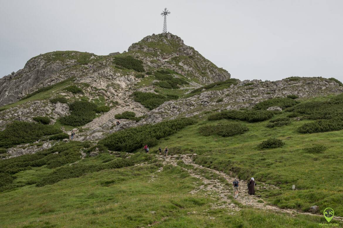 Szlak na Giewont: TOP 3 trasy, ile się idzie? Pętla z łańcuchami
