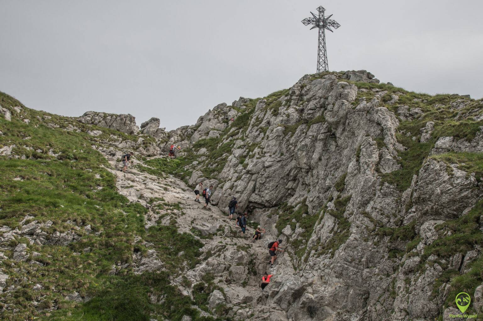Szlak na Giewont: TOP 3 trasy, ile się idzie? Pętla z łańcuchami