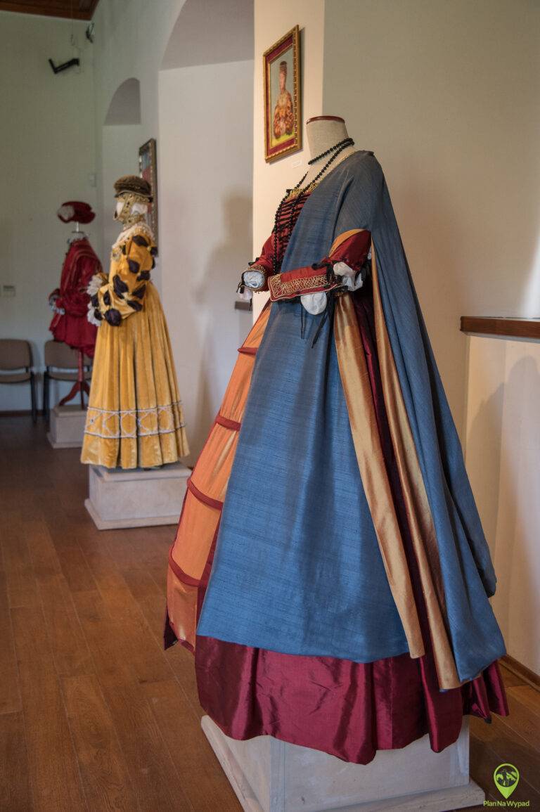 Szymbark (Małopolska): atrakcje, skansen i kasztel, zwiedzanie